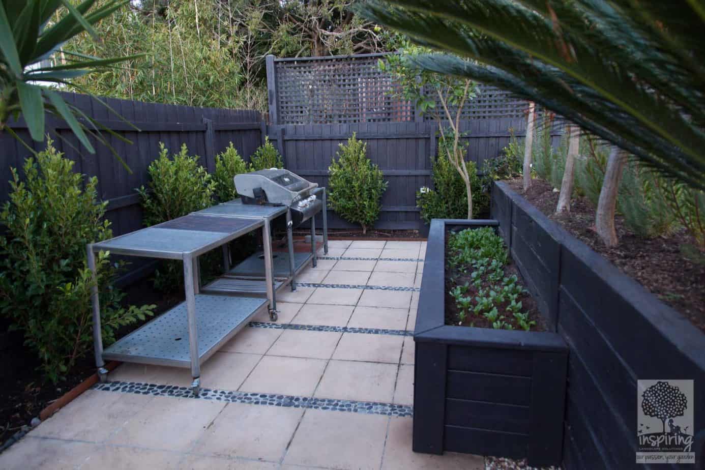 How To Use a Small Garden Space Effectively - Inspiring Landscape Solutions